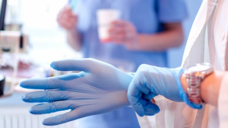 10 indispensáveis EPIs e EPCs para laboratório de análises - VIDA ...